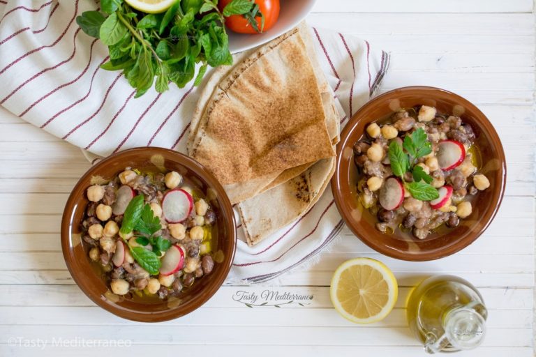 Lebanese foul moudammas with chickpeas – Tasty Mediterraneo