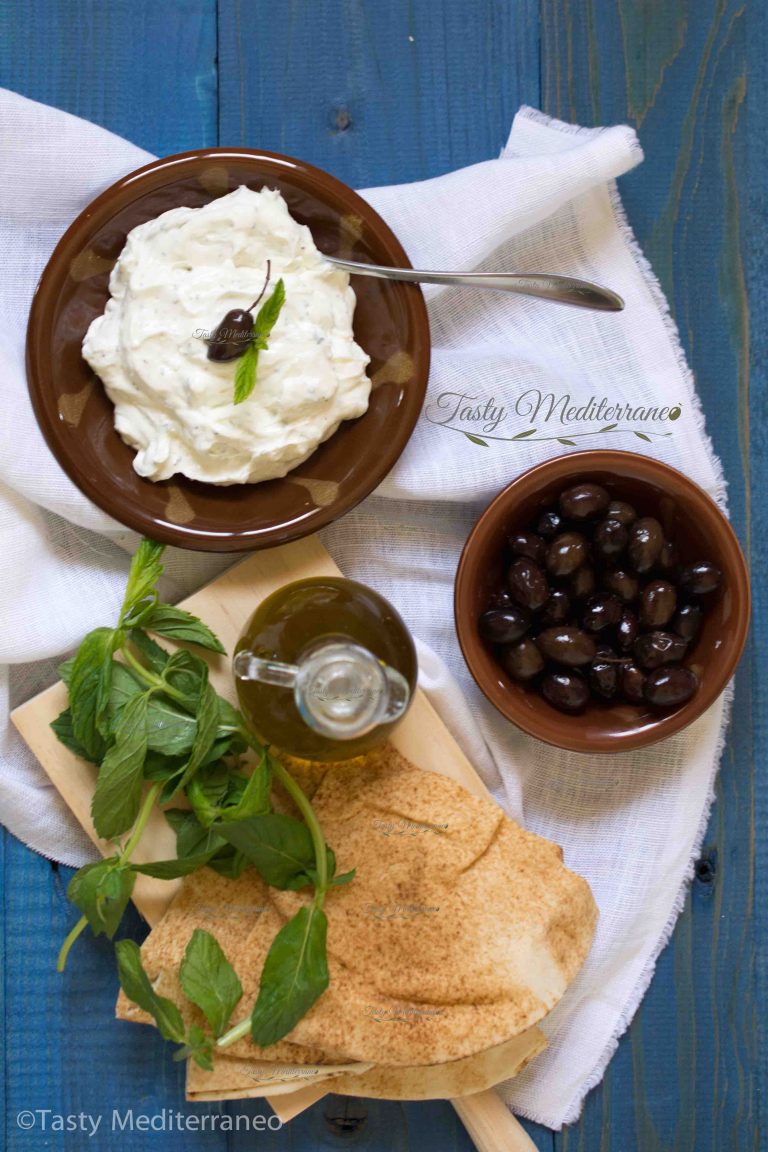 Labneh with garlic & mint – Tasty Mediterraneo